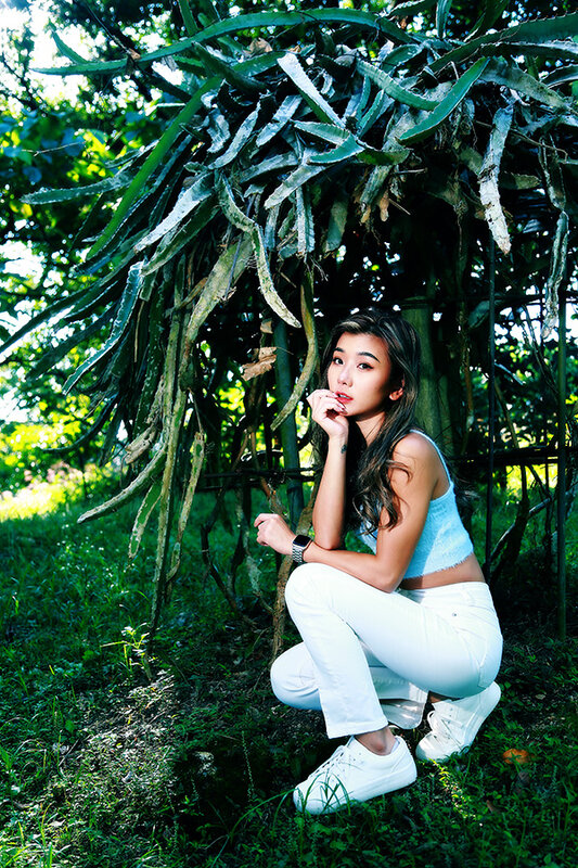 Monique Yu :: 21 -- fotop.net photo sharing network