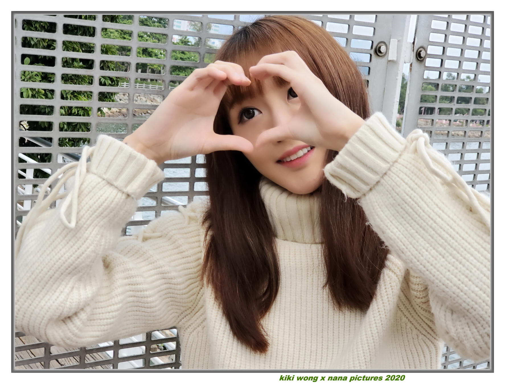 Kiki Wongs Folder 4 Photo Sharing Network