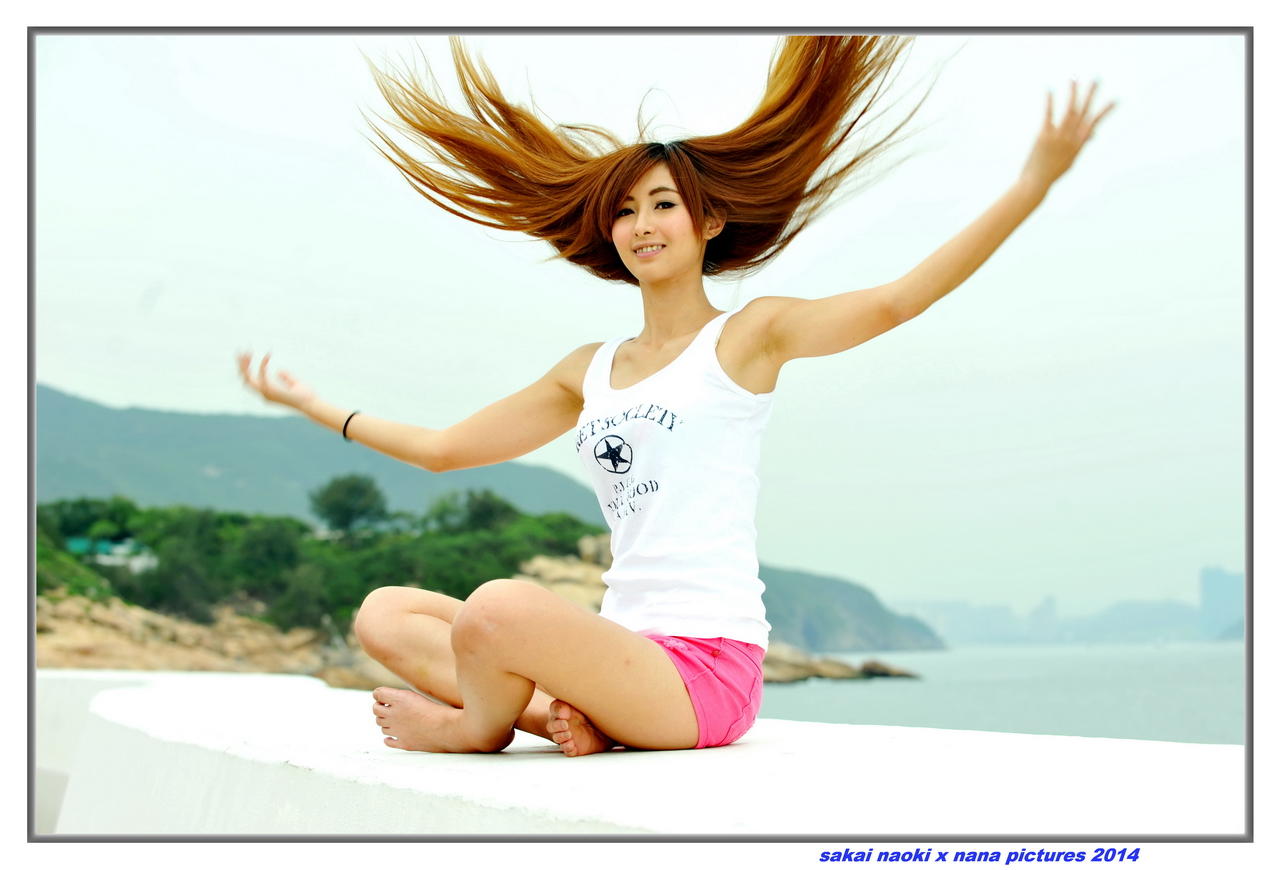 Part Six - Naoki on the White Bench -- fotop.net photo sharing network