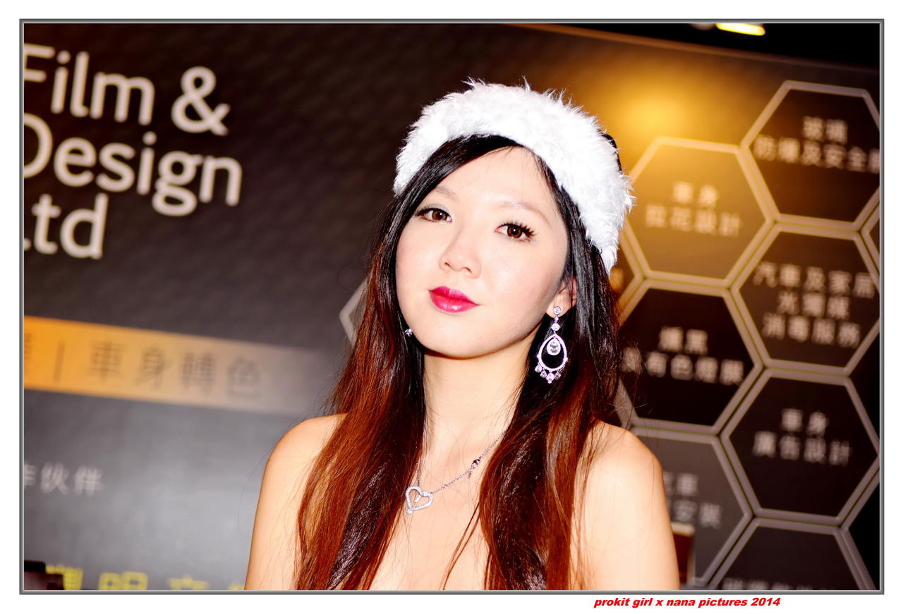 Girl in Black -- fotop.net photo sharing network