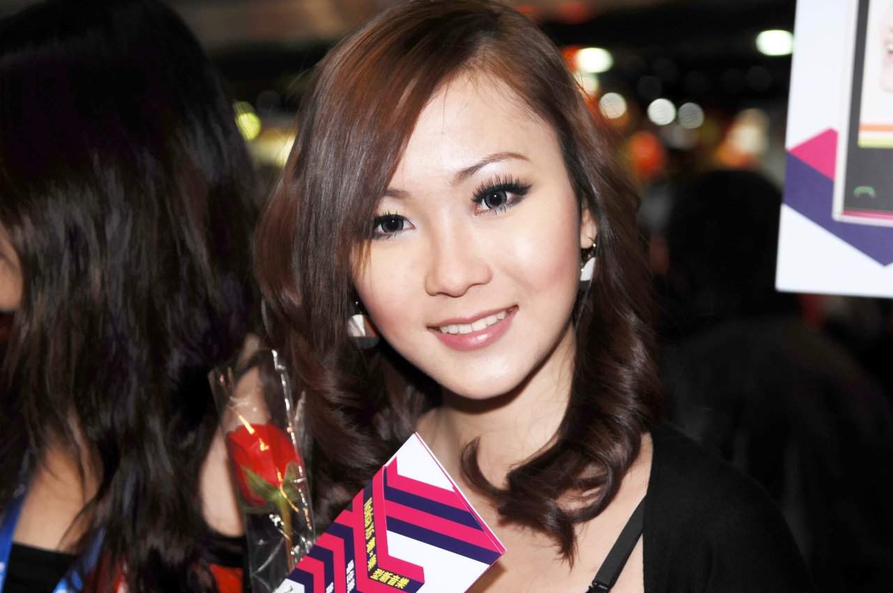 Sumiko Sos Folder Photo Sharing Network 1476
