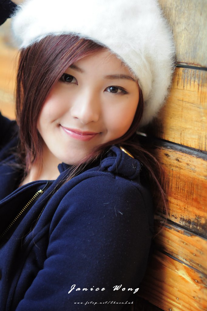 Janie Wong -- fotop.net photo sharing network