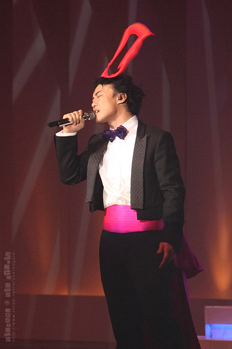 陳奕迅 Eason’s Moving On Stage 1 演唱會 :: 38 -- fotop.net photo sharing network