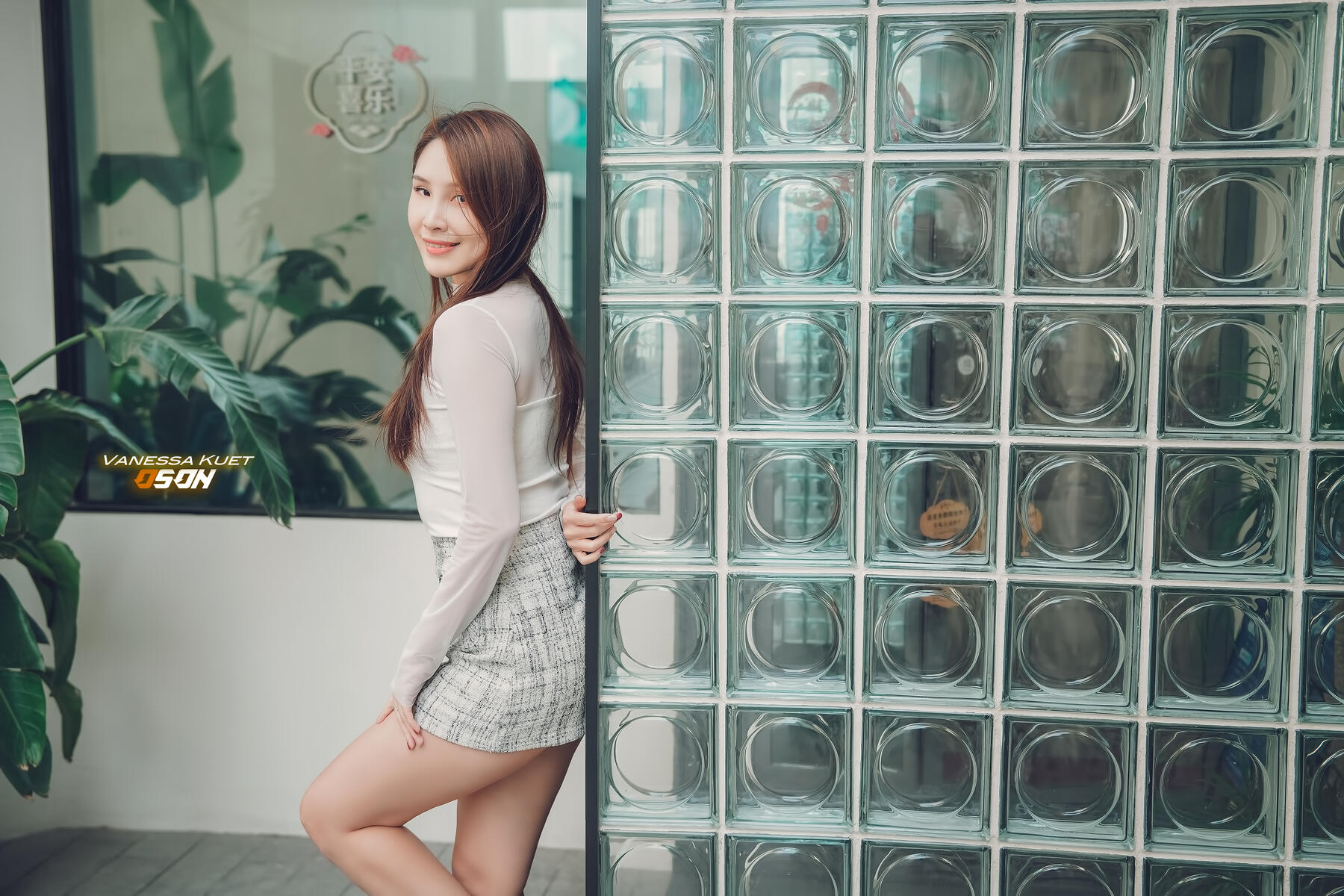 Vanessa Kuet 17 :: 7 -- fotop.net photo sharing network