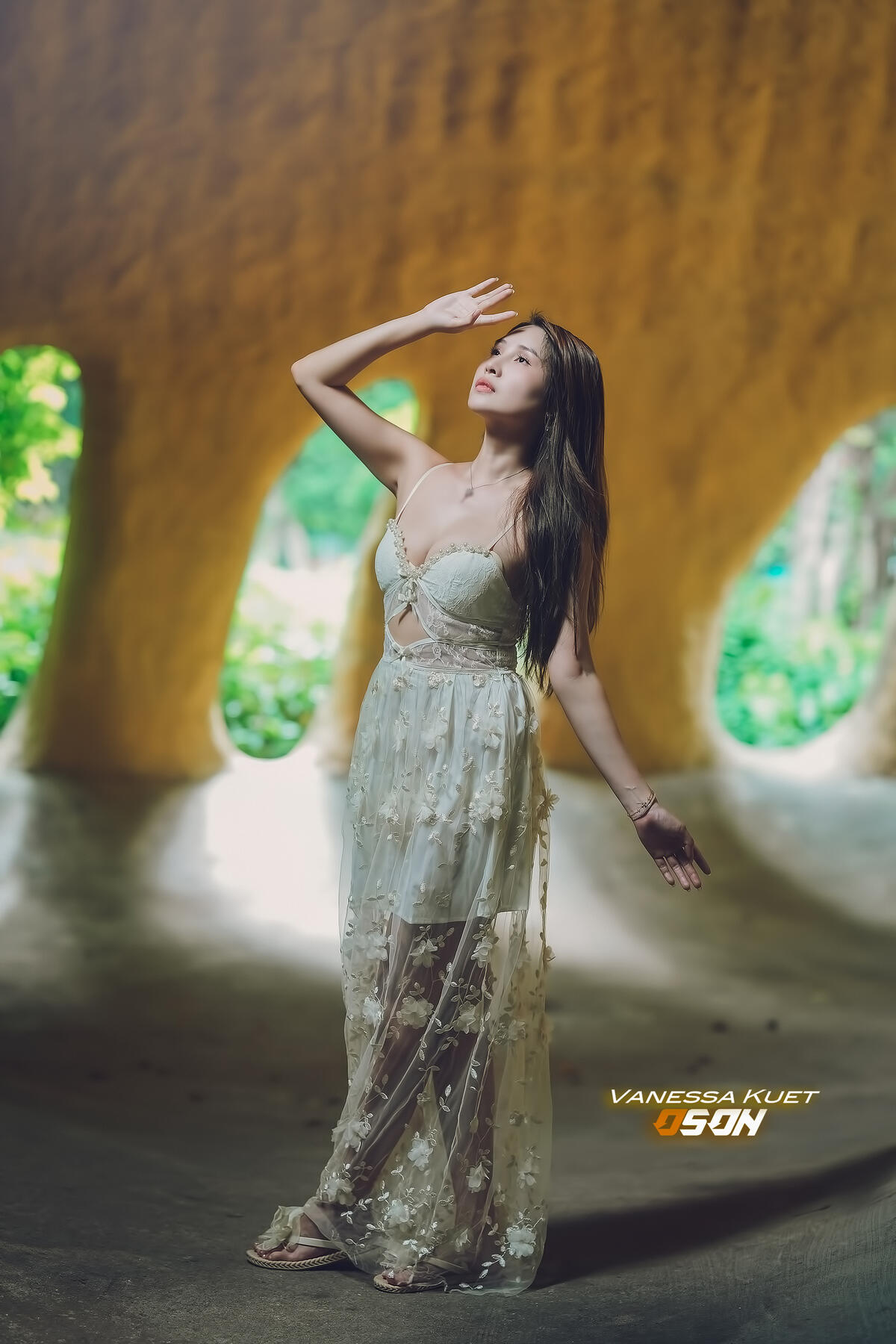 Vanessa Kuet 22 -- fotop.net photo sharing network