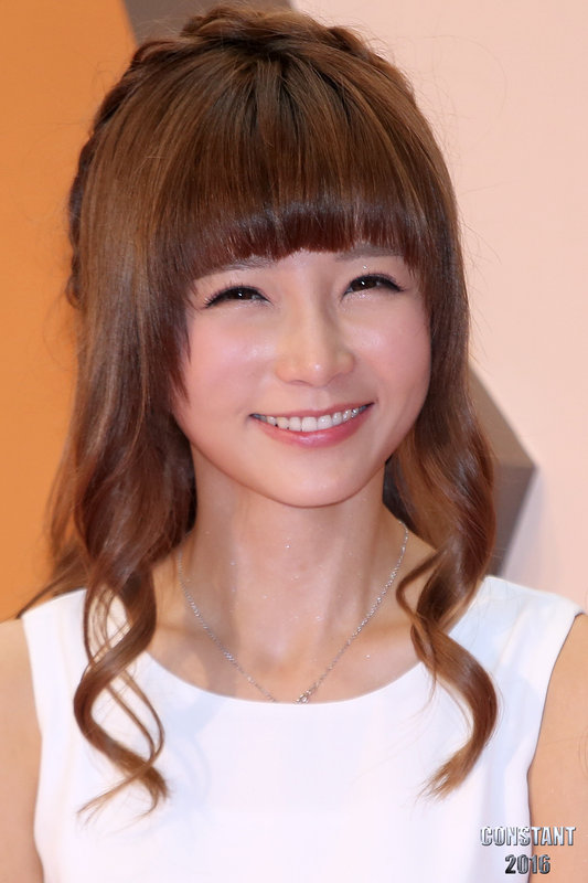 Jessica Kan 簡淑兒 :: 38 -- fotop.net photo sharing network