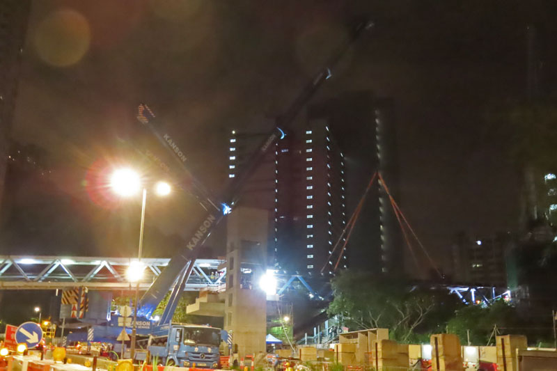 Kanson Liebherr LTM1750-9.1 lifting footbridge :: 54 -- fotop.net photo ...