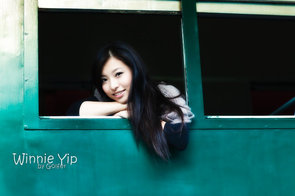 On the Train -- fotop.net photo sharing network