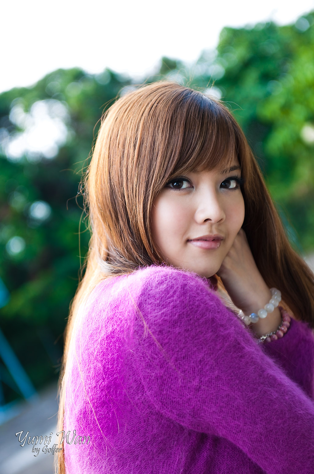 The Church Goer :: 19 -- fotop.net photo sharing network