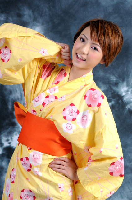 Ar Lui 和服 -- fotop.net photo sharing network