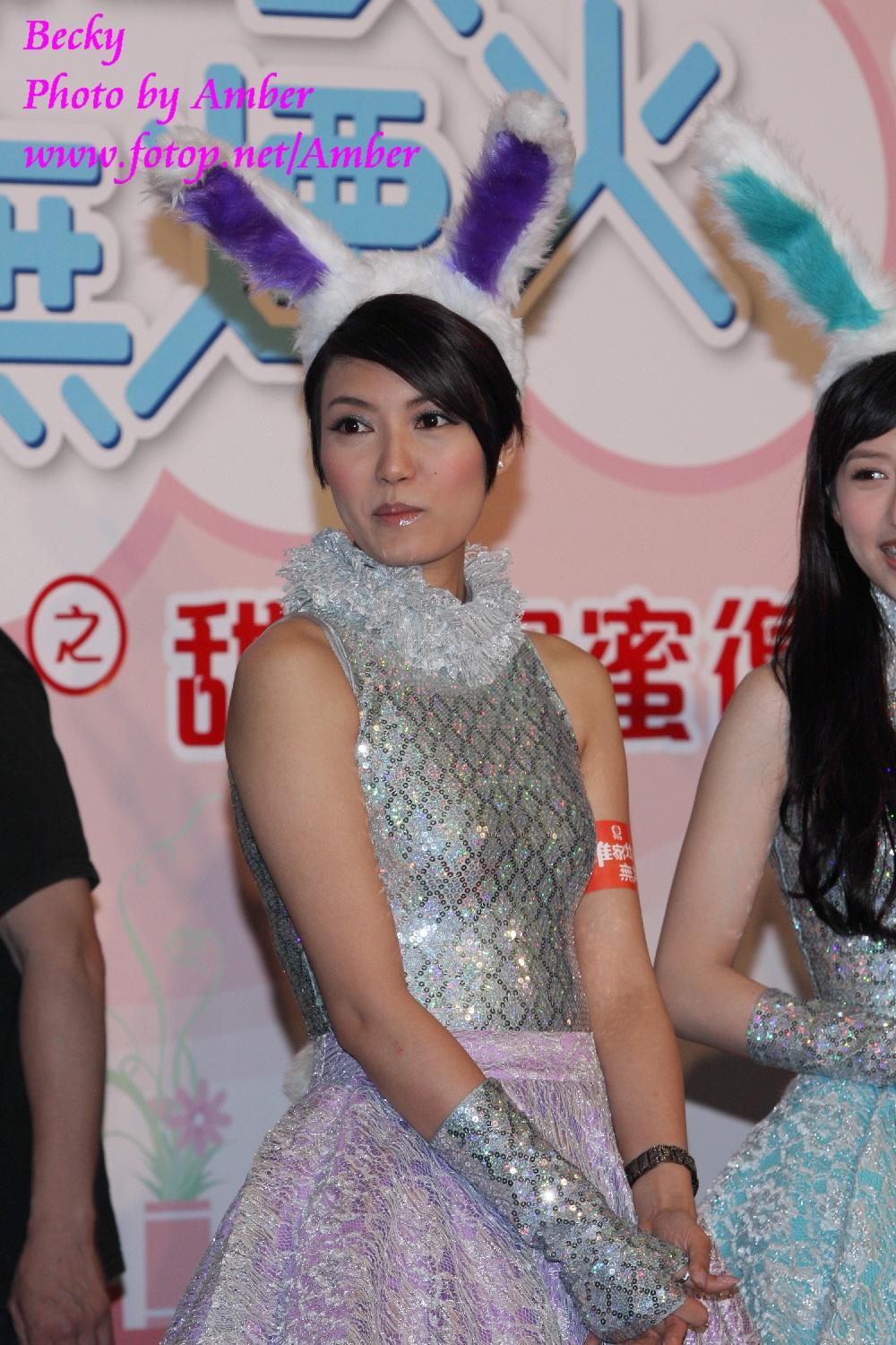 17-04-2011 :: 1 -- fotop.net photo sharing network