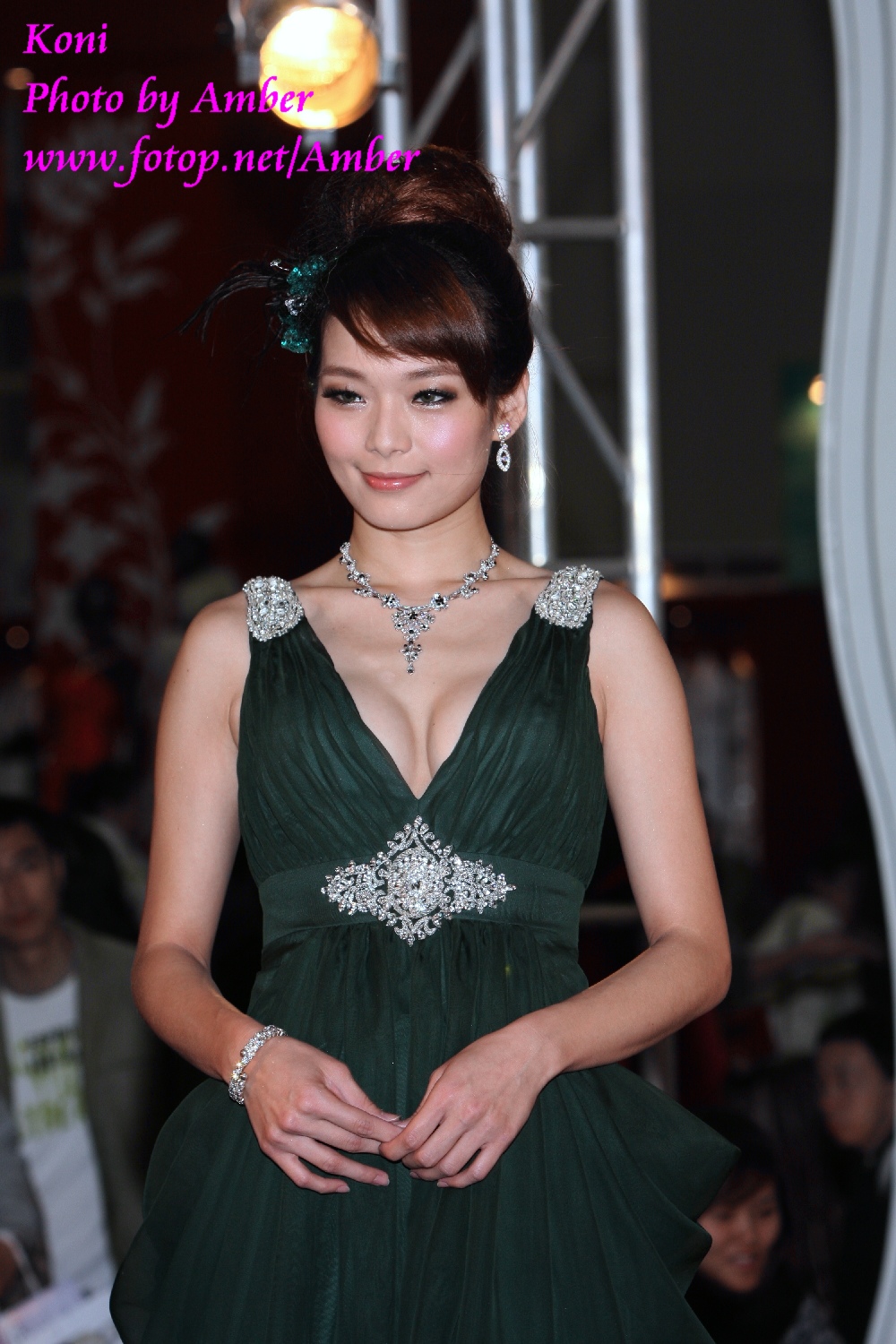 12-12-2010 :: 11 -- fotop.net photo sharing network