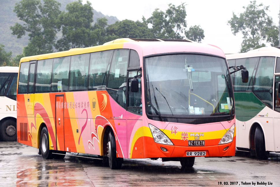 Coach (General) :: 1590 -- fotop.net photo sharing network