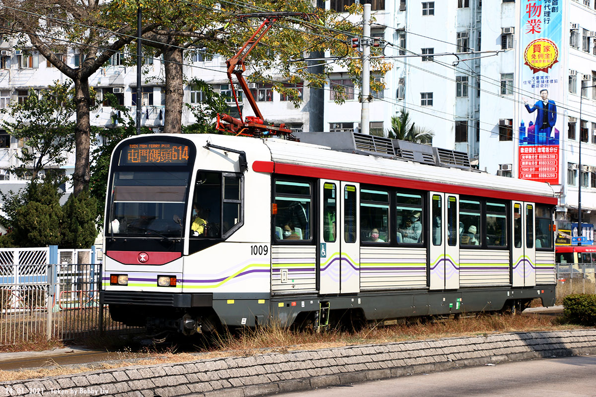 MTR Light Rail Tram Car :: 181 -- fotop.net photo sharing network