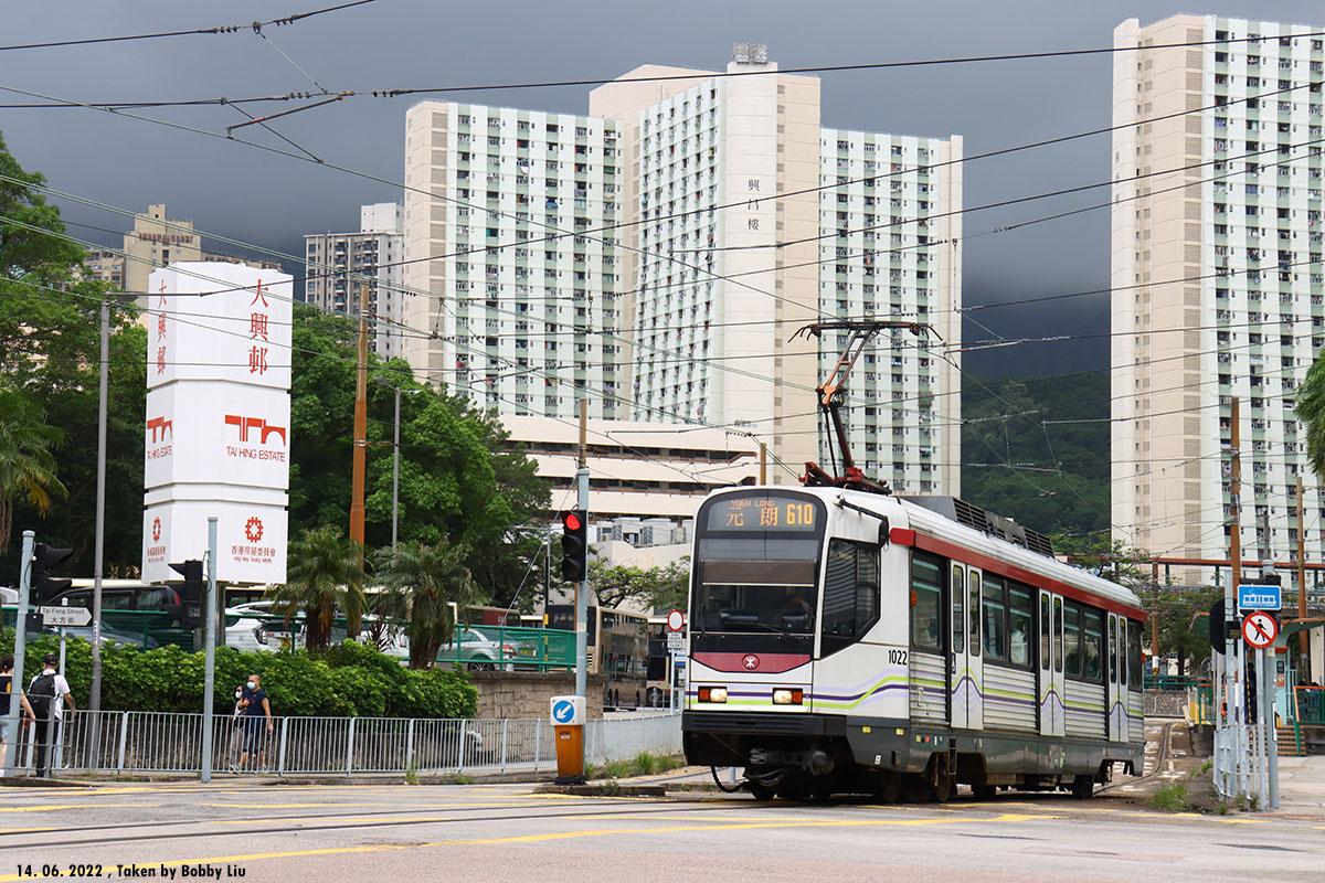 MTR Light Rail Tram Car :: 402 -- fotop.net photo sharing network