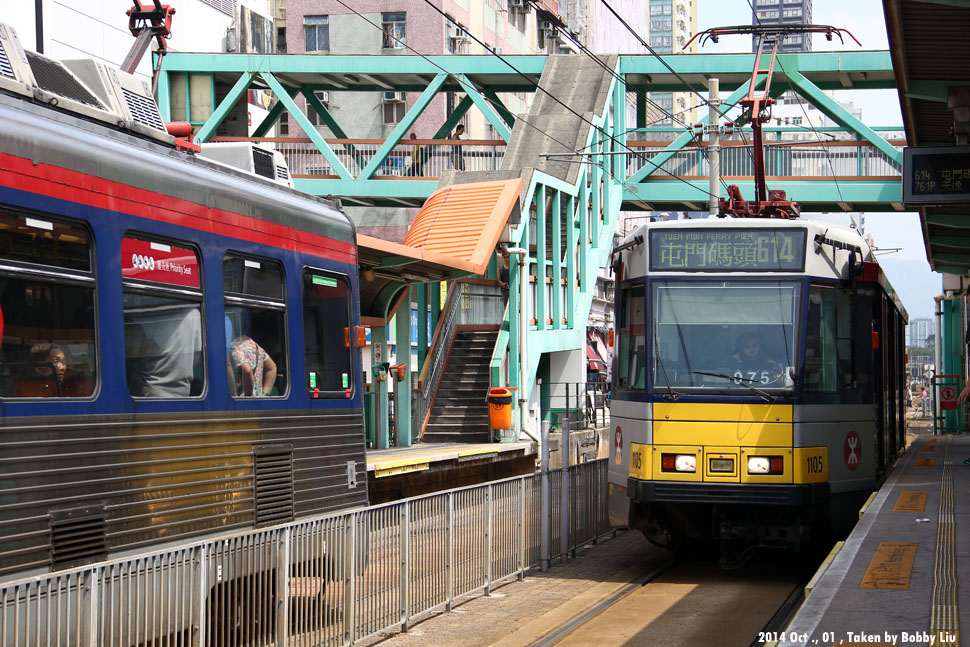 MTR Light Rail Tram Car :: 118 -- fotop.net photo sharing network