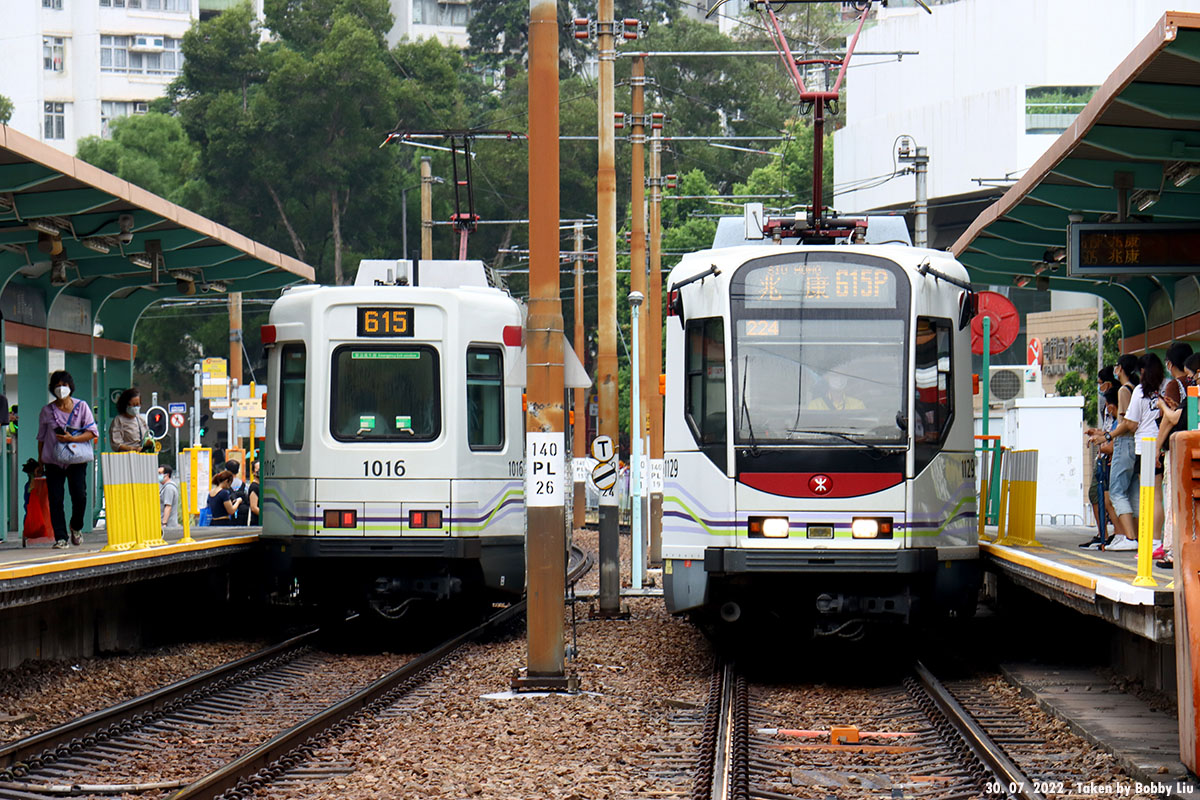 MTR Light Rail Tram Car :: 414 -- fotop.net photo sharing network