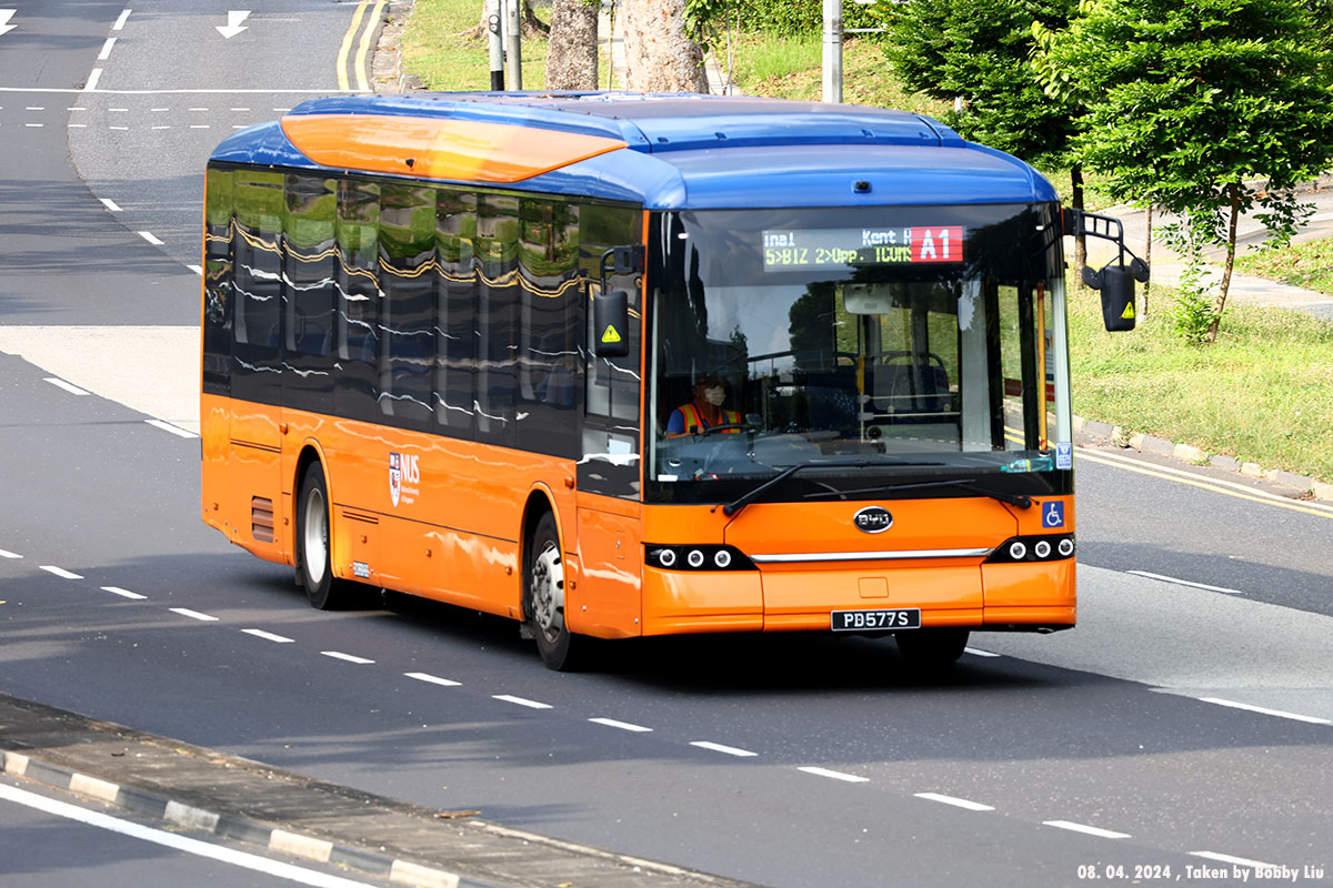 NUS Shuttle Bus :: 82 -- fotop.net photo sharing network