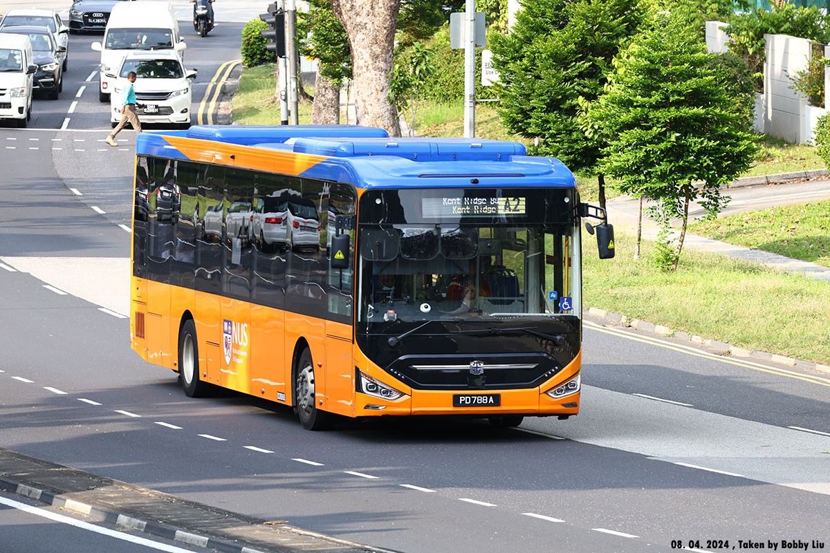 NUS Shuttle Bus :: 70 -- fotop.net photo sharing network