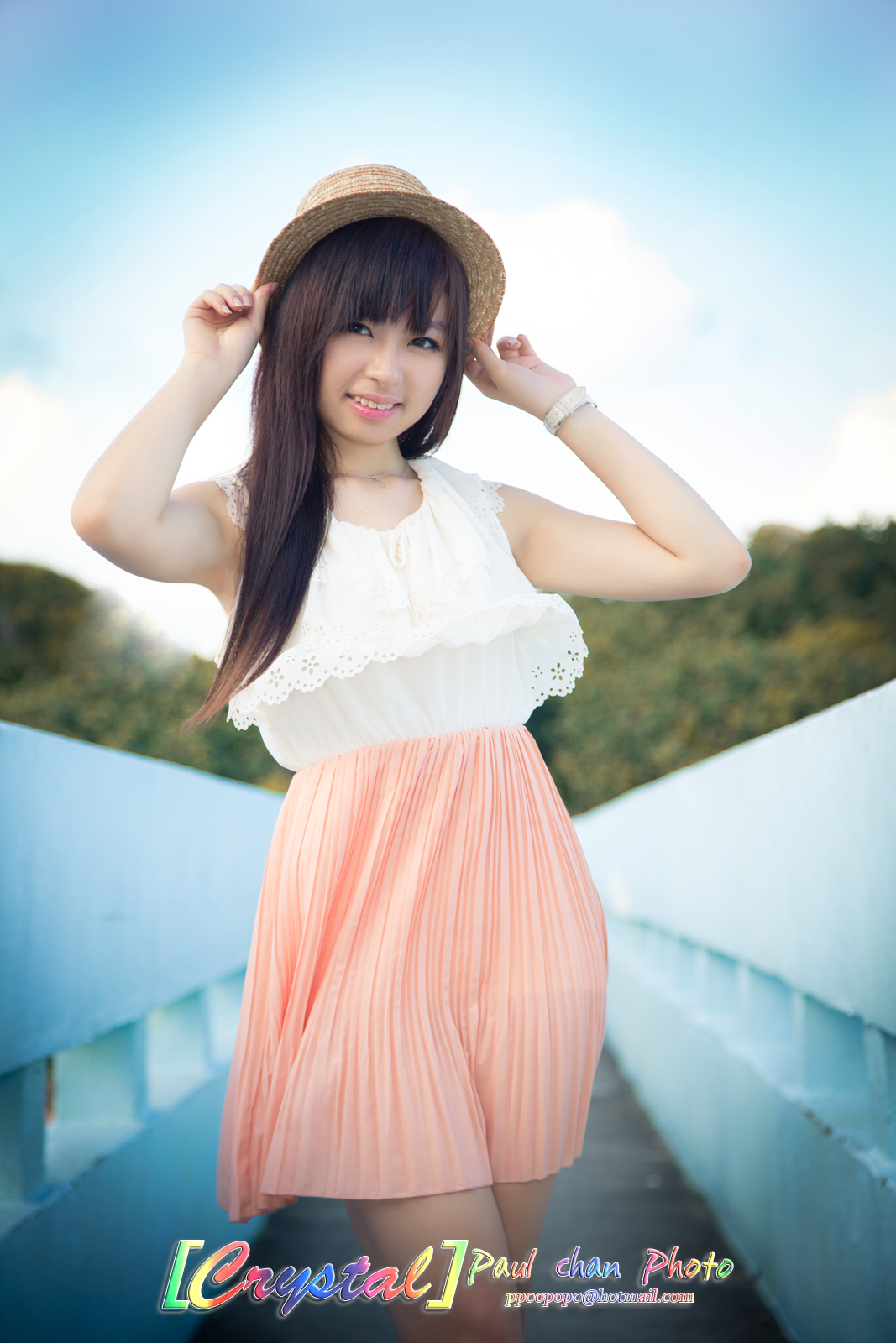 Crystal Wong -- fotop.net photo sharing network